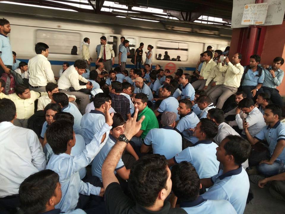 Delhi Metro Employees To Go On Indefinite Strike, Metro May Gets Affect