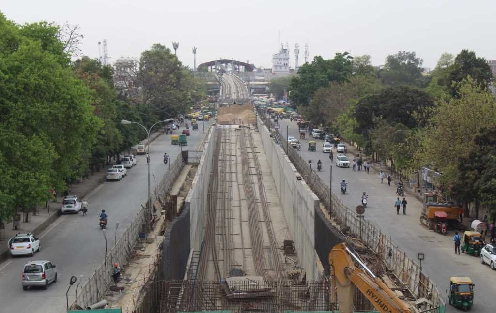Lucknow Metro | LMRC Installs MSS To Reduce Vibrations During Metro ...