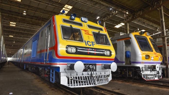 Indian Railways To Introduce 10 New AC Trains By 2020 - Metro Rail News