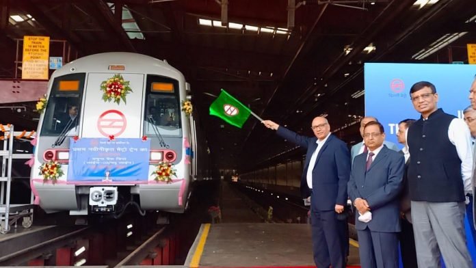 DMRC Unveils The First Refurbished Train At Yamuna Bank Depot - Metro ...