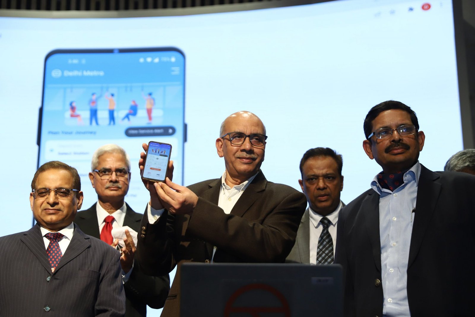 DMRC Has Introduced New Feature-rich Website And Mobile App - Metro ...
