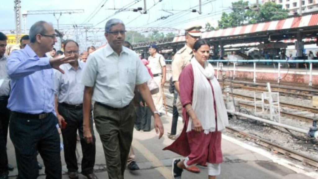 General Manager Central Railway Inspected Pune Railway Station And ...